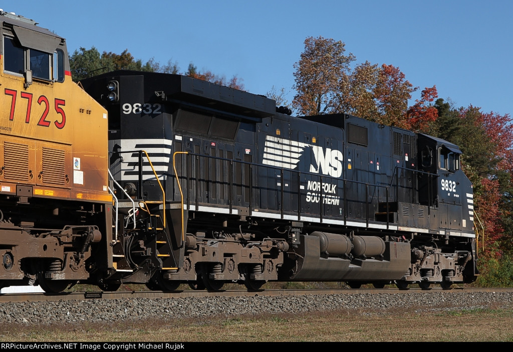NS 9832